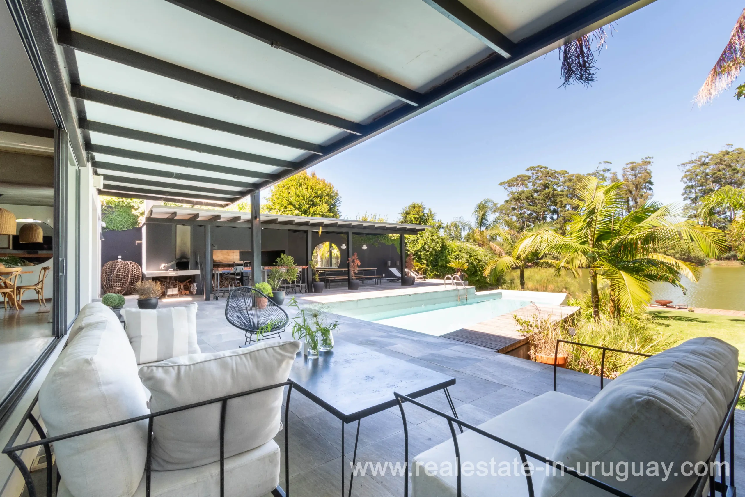 Lakefront Modern Design House in Lagos de Carrasco - Real Estate in Uruguay